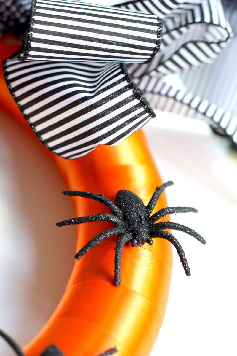 Spooky Spider Wreath Tips | ForRent