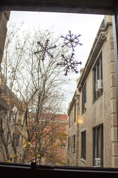 7 Ways To Decorate With Vinyl! Tips | ForRent