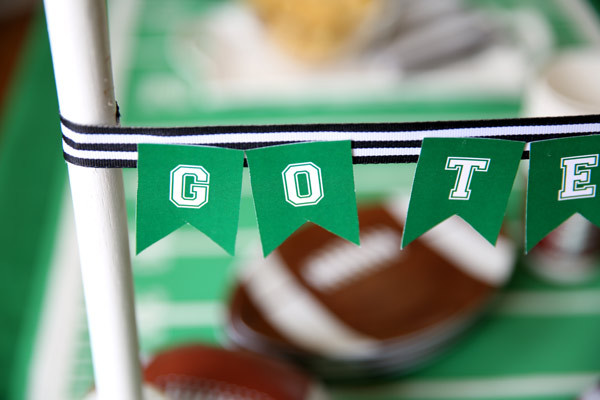 Football DIY: Goal Post Banner