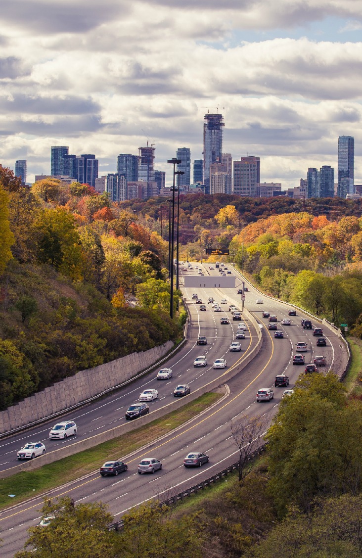 How to Move Across Town? Planning the Short Local Move