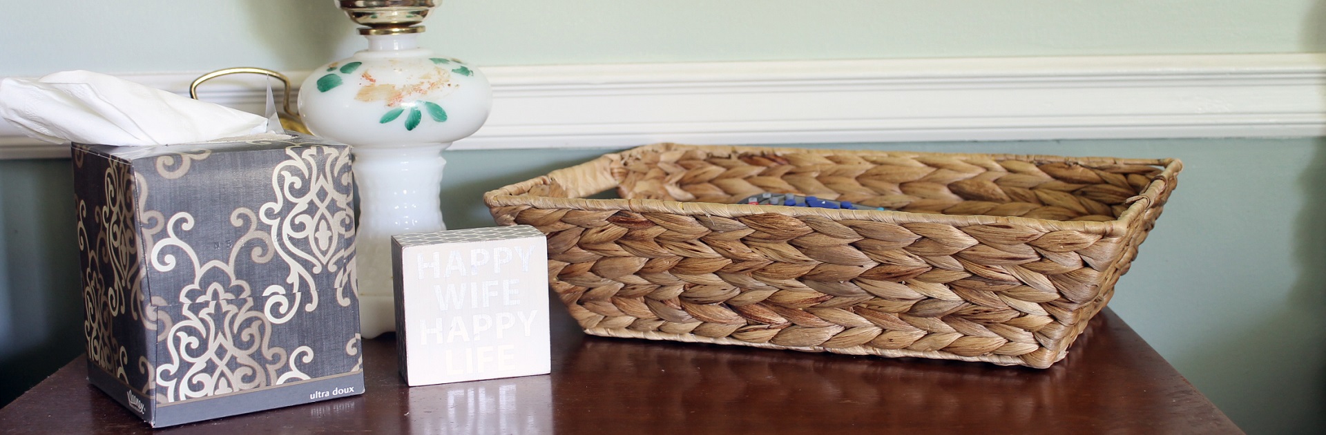 How to Better Organize Your Bedside Table